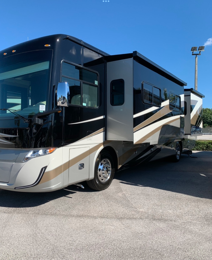 2021 Tiffin Motorhomes Allegro Red 37BA - National Vehicle