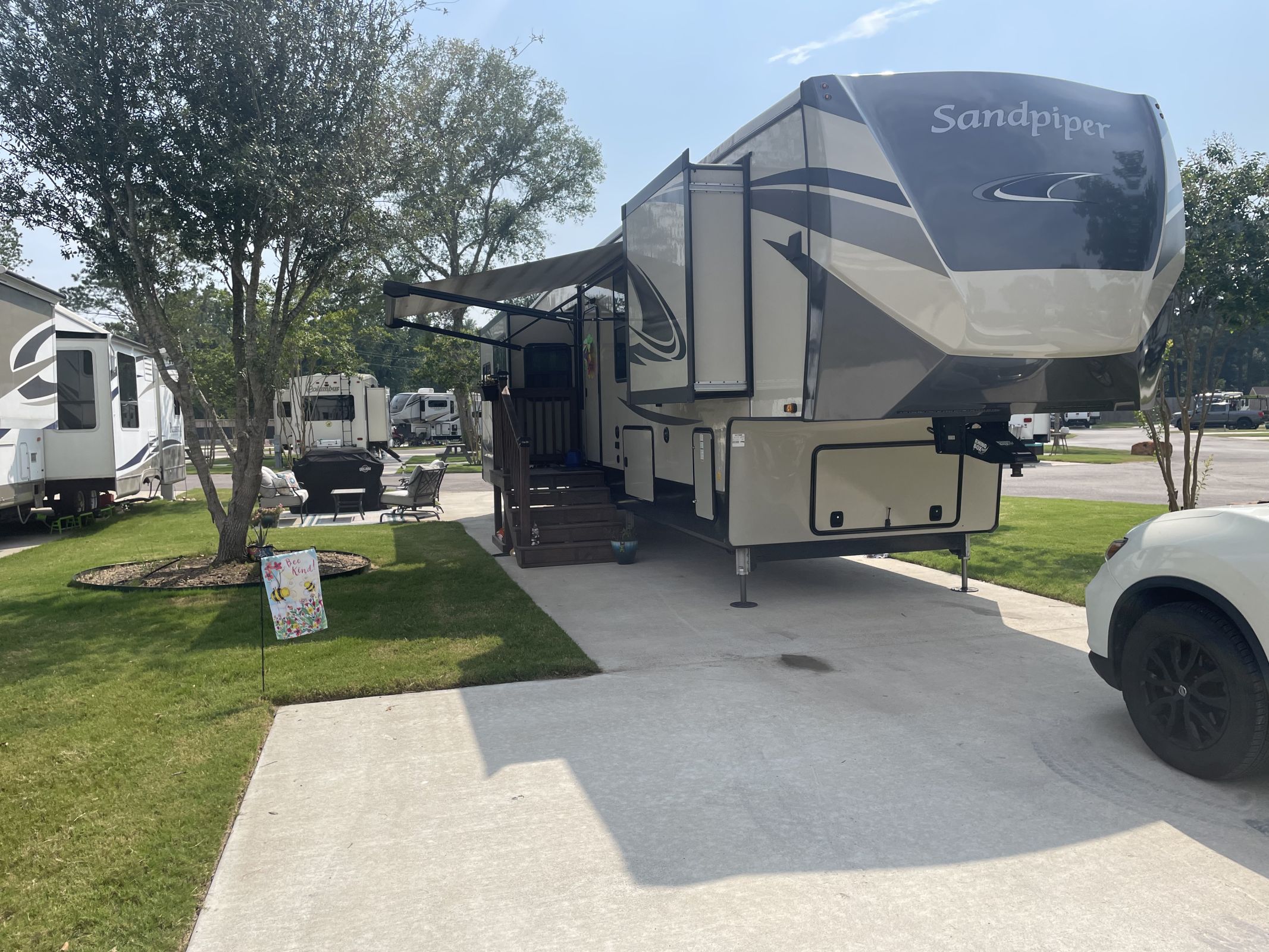 2021 Forest River Sandpiper 368FBDS - National Vehicle