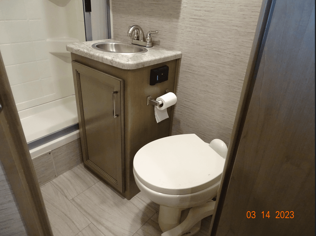 2021 Thor Motor Coach Daybreak 23DB - National Vehicle