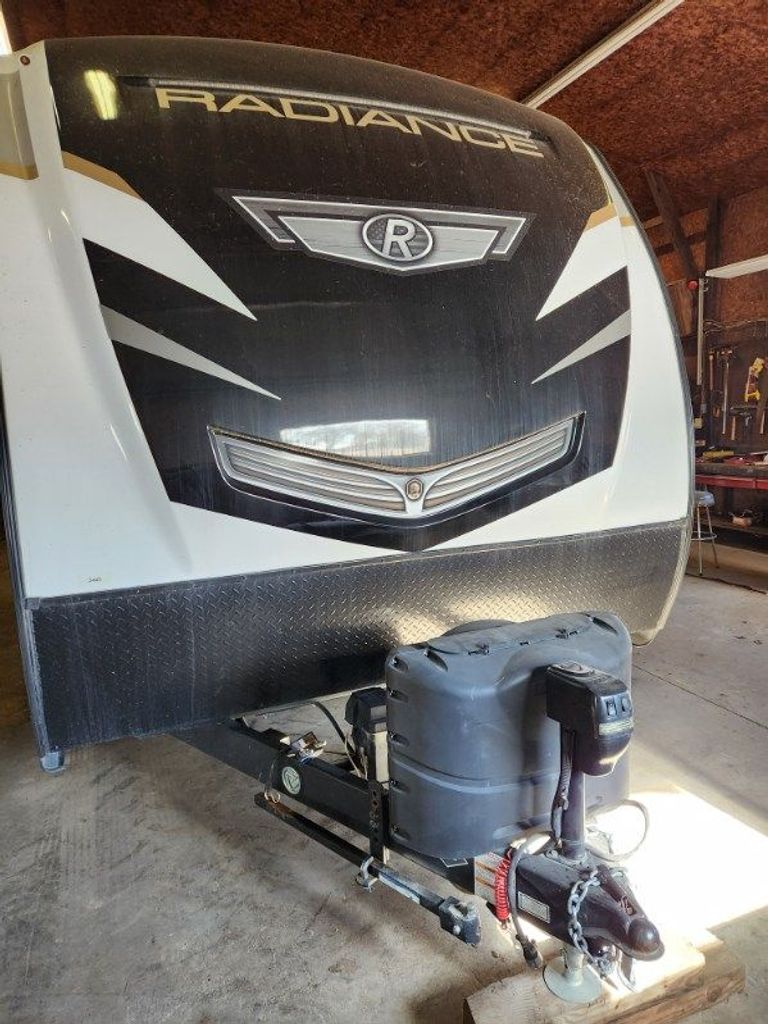 2021 Cruiser RV Radiance Ultra Lite 26 KB - National Vehicle