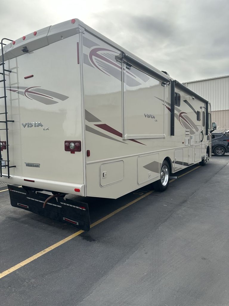 2016 Winnebago Vista LX 35F - National Vehicle