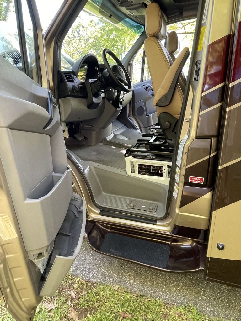 2018 Forest River Forester MBS 2401W - National Vehicle