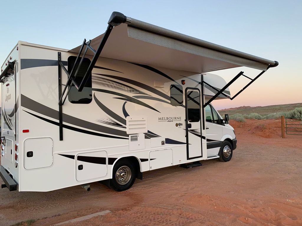 2019 Jayco Melbourne 24K - National Vehicle