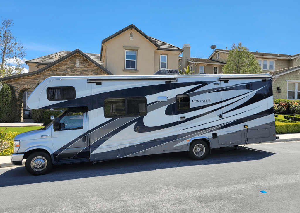 2018 Forest River Sunseeker 2860DS - National Vehicle