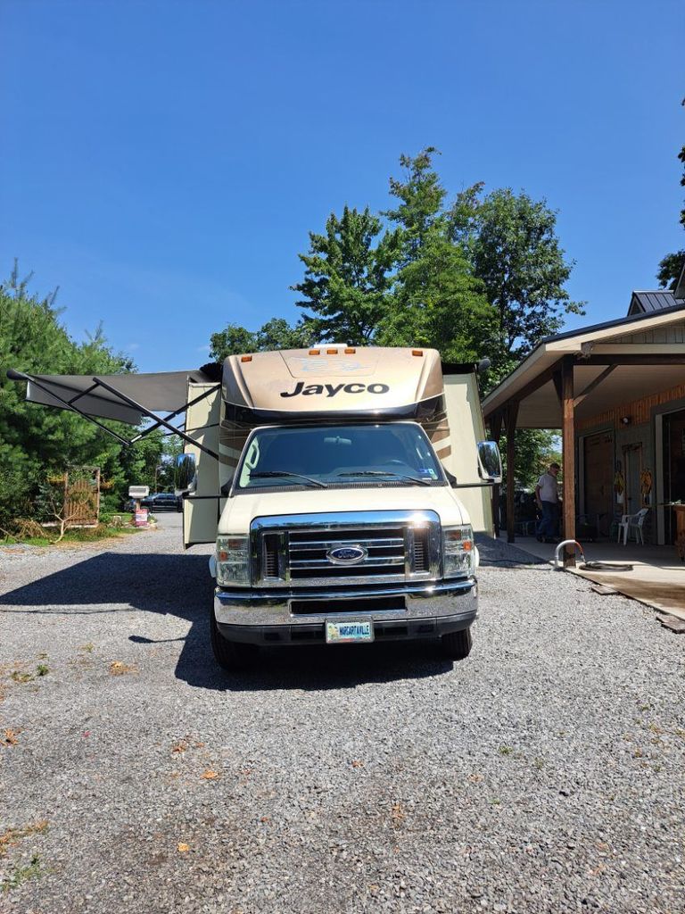 2015 Jayco Melbourne 29D - National Vehicle
