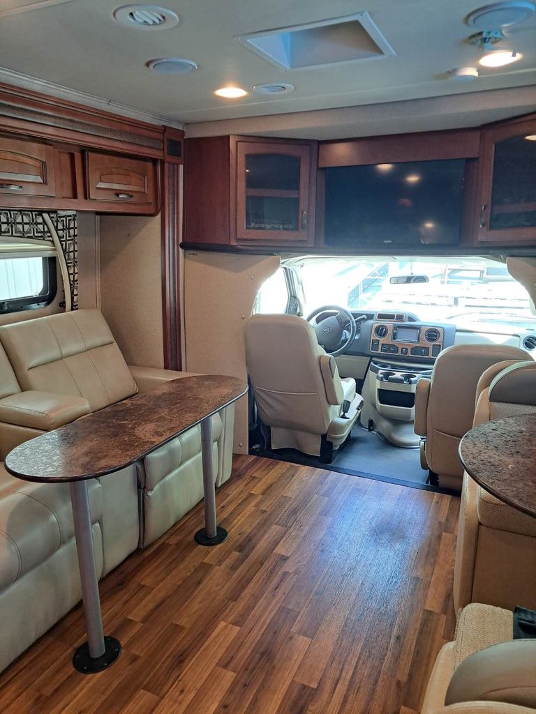 2015 Jayco Melbourne 29D - National Vehicle