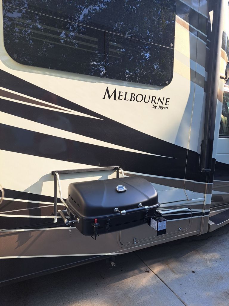 2015 Jayco Melbourne 29D - National Vehicle