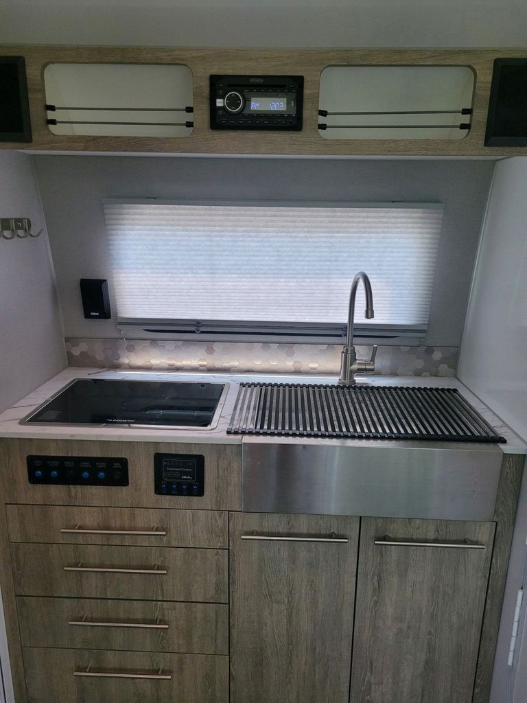 2021 InTech RV Sol Dawn - National Vehicle