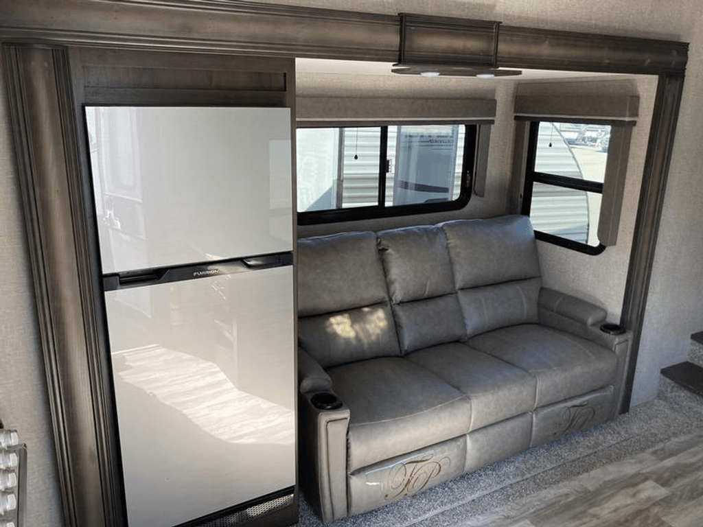 2022 Grand Design Reflection 150 226RK - National Vehicle