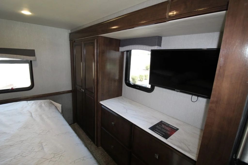 2021 Fleetwood Flair 29M - National Vehicle