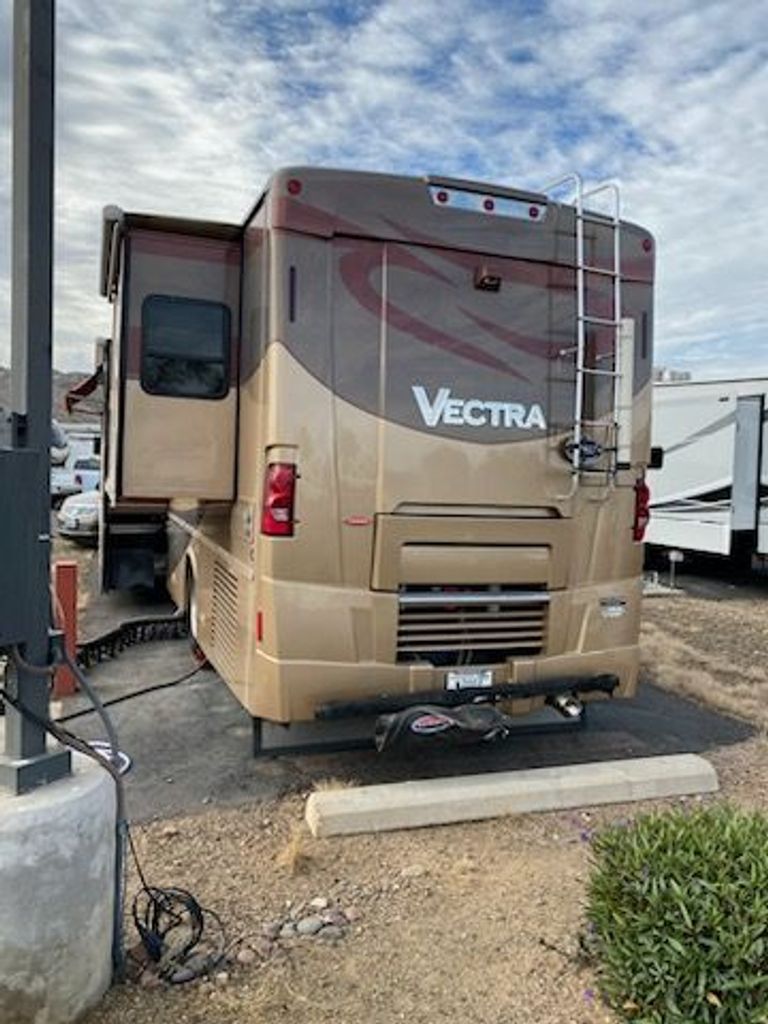 2006 Winnebago Vectra 40FD - National Vehicle