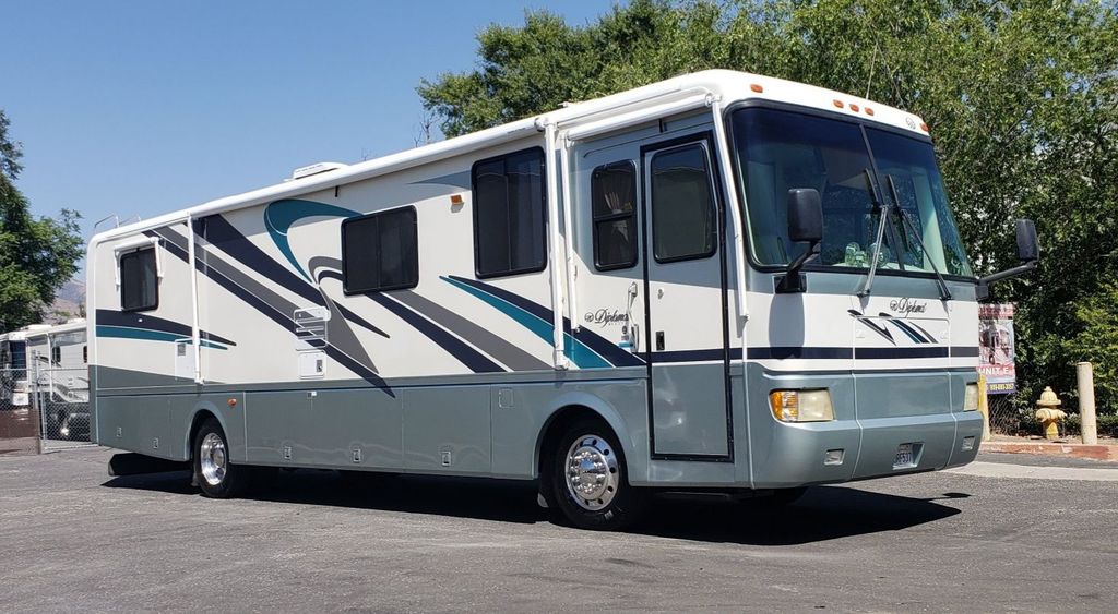 2000 Monaco Diplomat 38D - National Vehicle