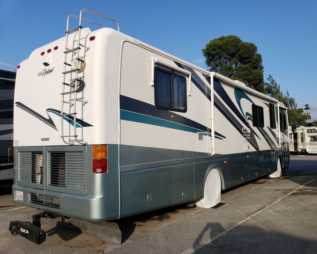 2000 Monaco Diplomat 38D - National Vehicle