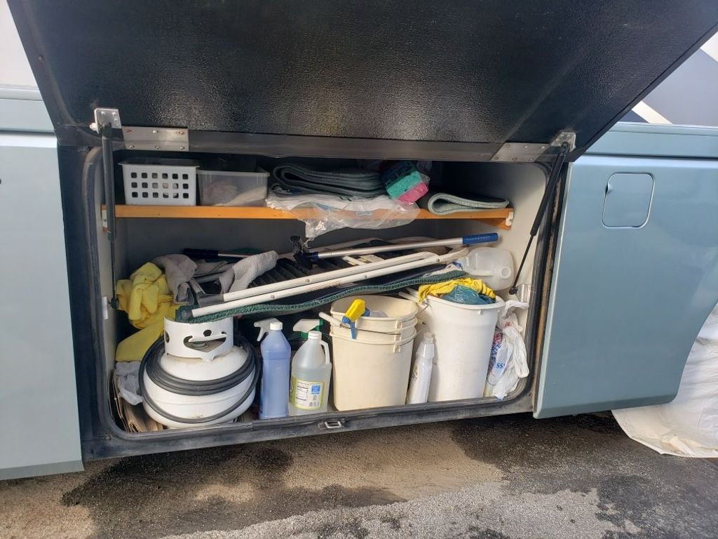 2000 Monaco Diplomat 38D - National Vehicle