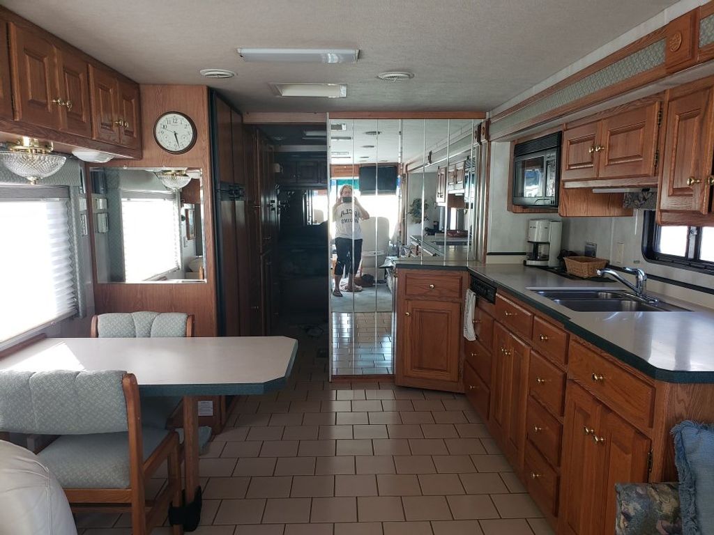 2000 Monaco Diplomat 38D - National Vehicle