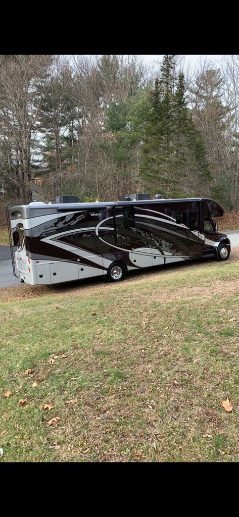 2021 Jayco Seneca 37K - National Vehicle