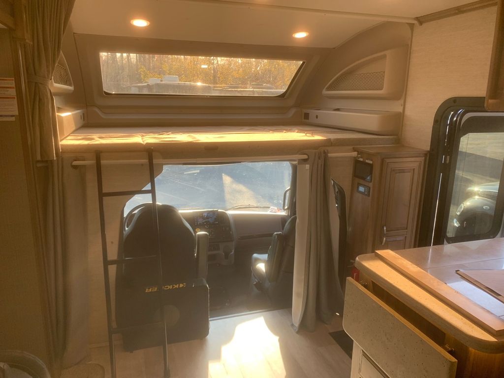 2021 Jayco Seneca 37K - National Vehicle