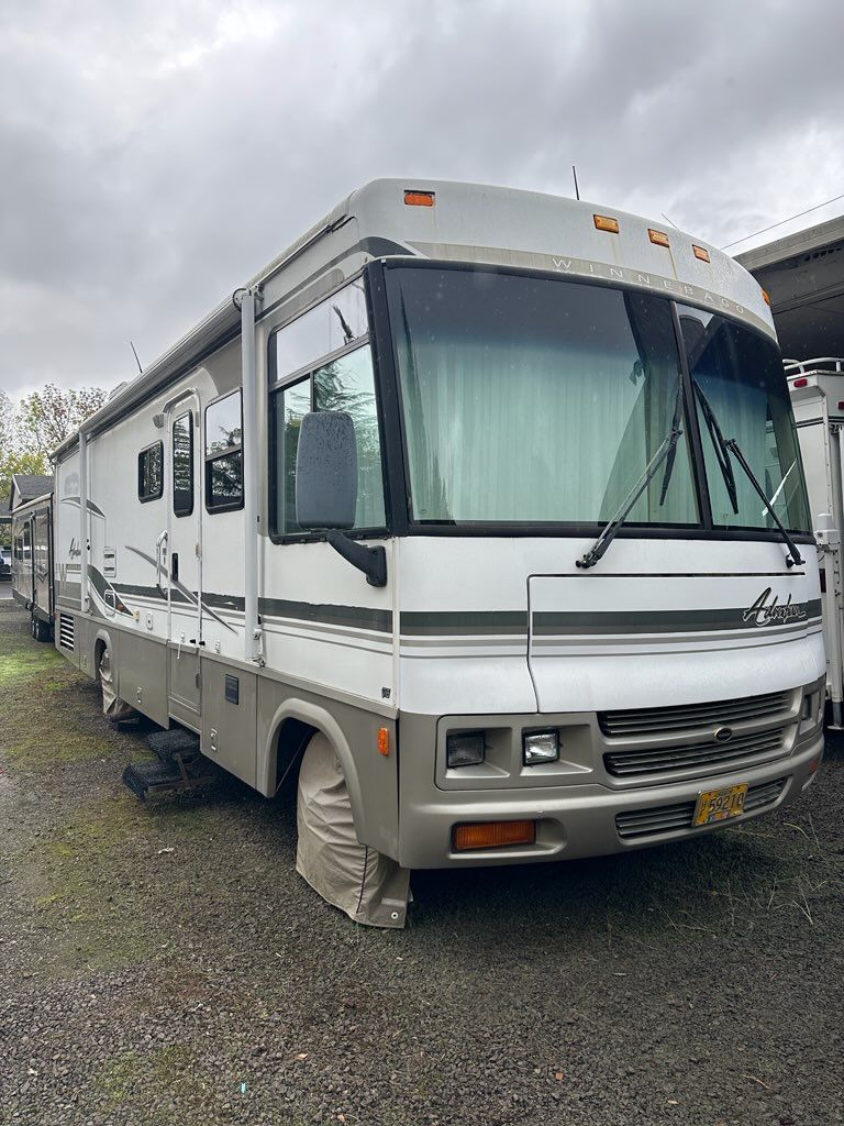 2002 Winnebago Adventurer 30Y - National Vehicle