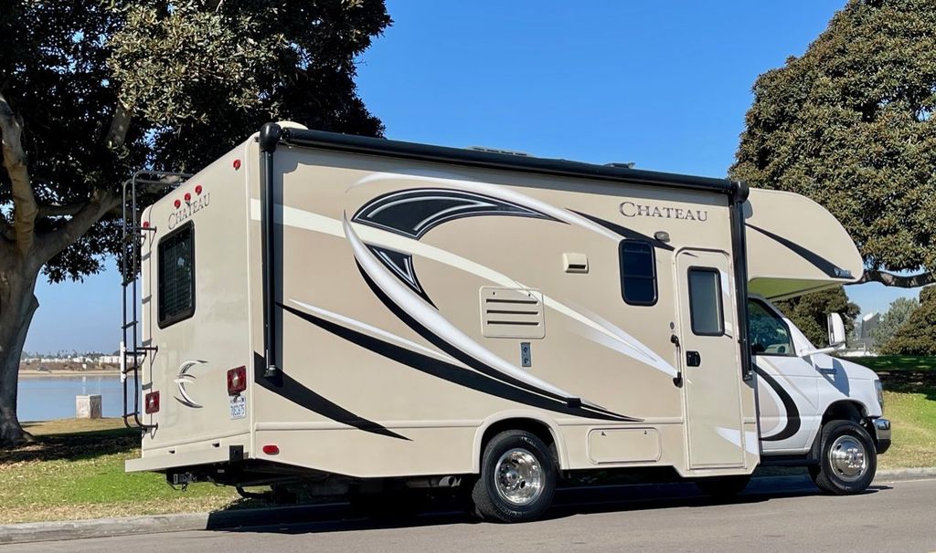 2017 Thor Motor Coach Chateau 22B - National Vehicle