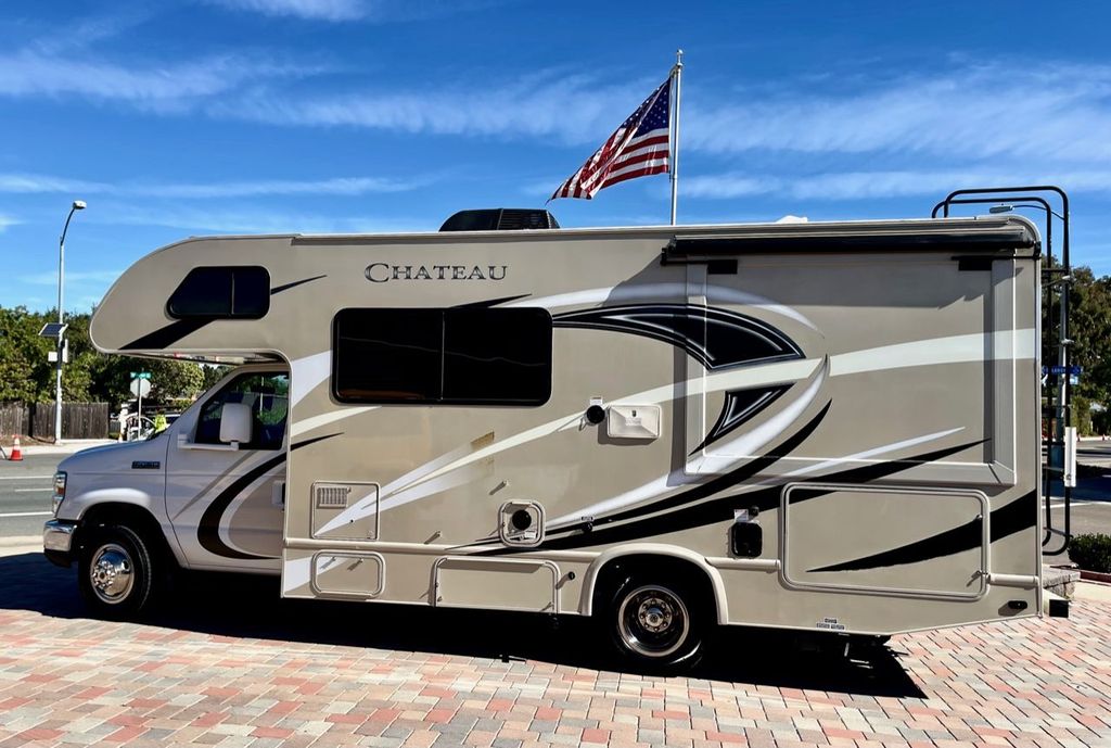 2017 Thor Motor Coach Chateau 22B - National Vehicle
