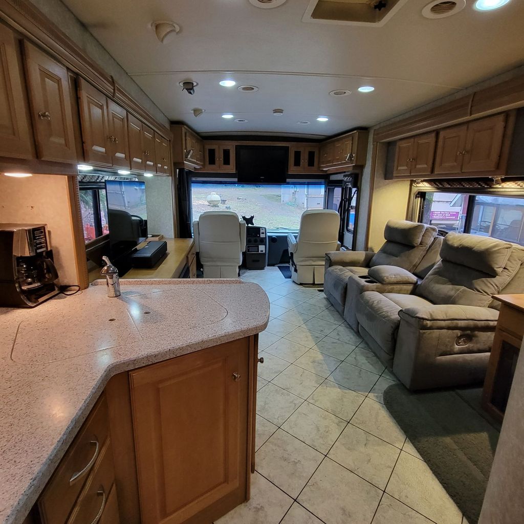 2010 Itasca Meridian 34Y - National Vehicle