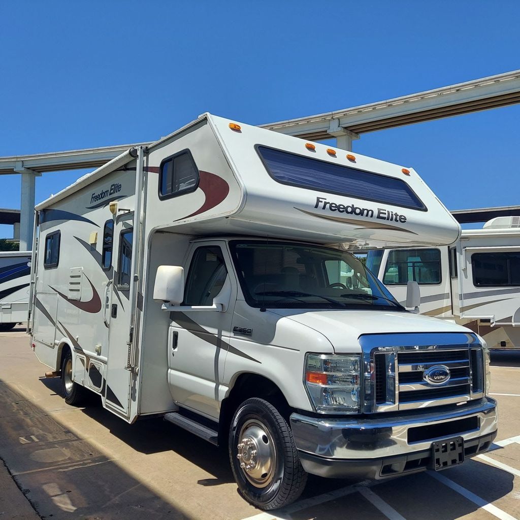 2011 Four Winds Freedom Elite 21C - National Vehicle