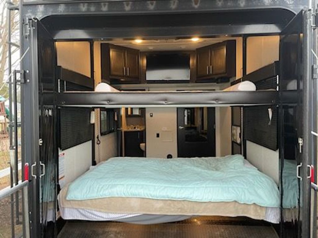 2017 Jayco Seismic Wave 355W - National Vehicle