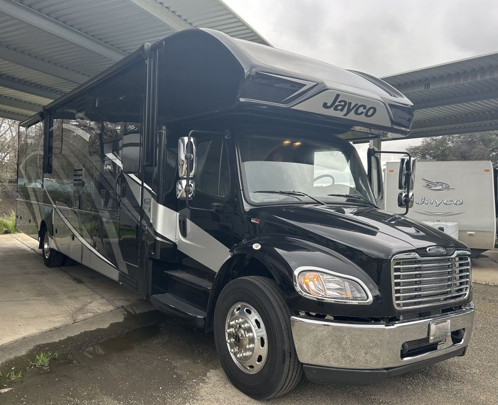 2021 Jayco Seneca 37K - National Vehicle