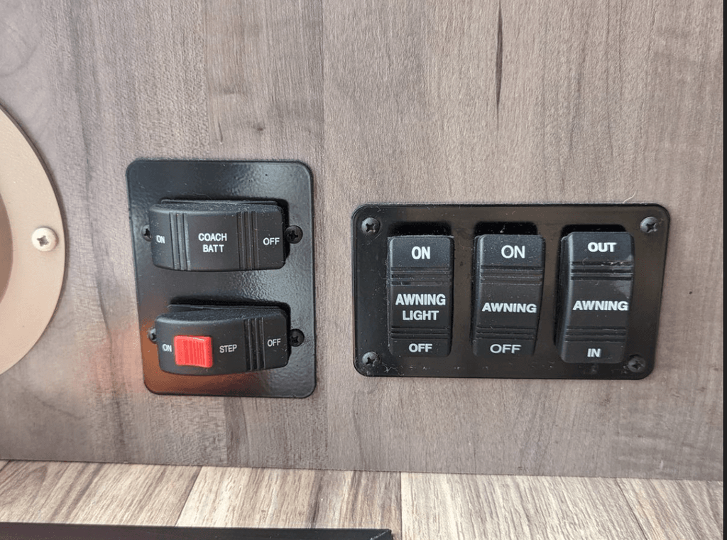 2017 Winnebago Fuse 23A - National Vehicle