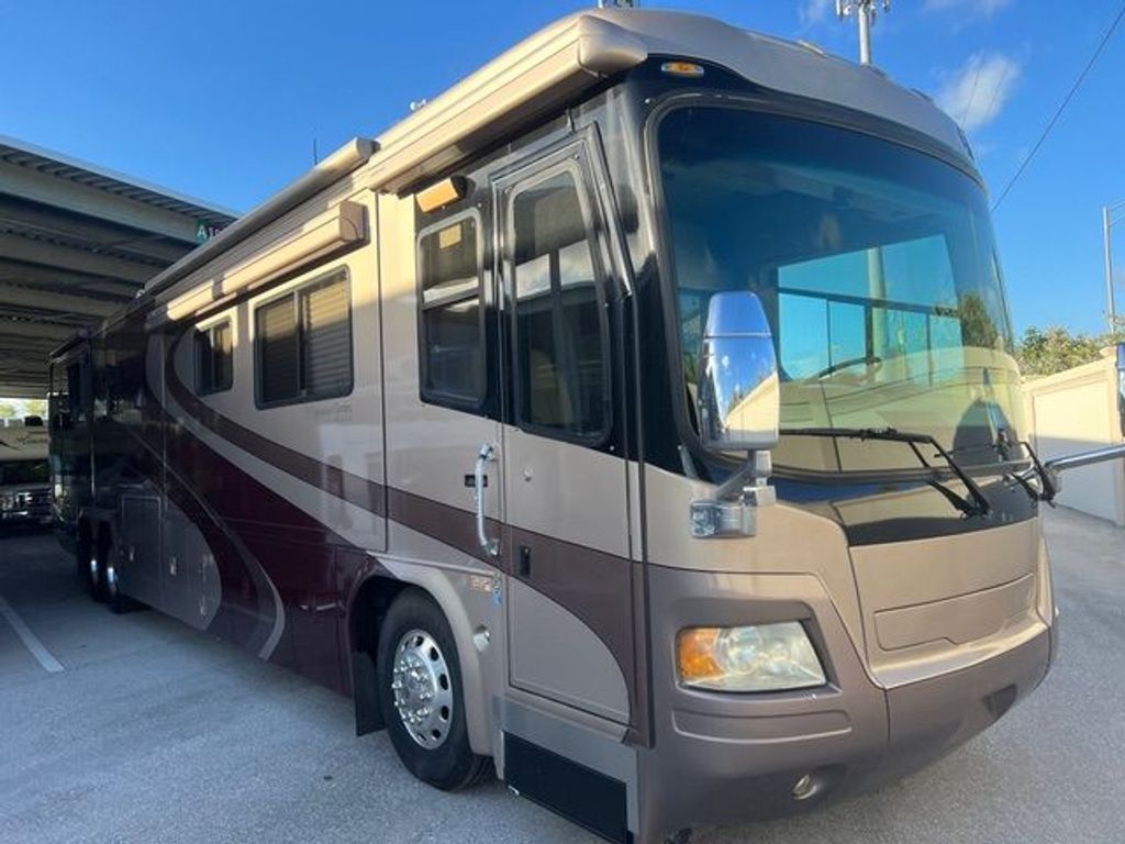 2005 Monaco Signature Castle IV - National Vehicle