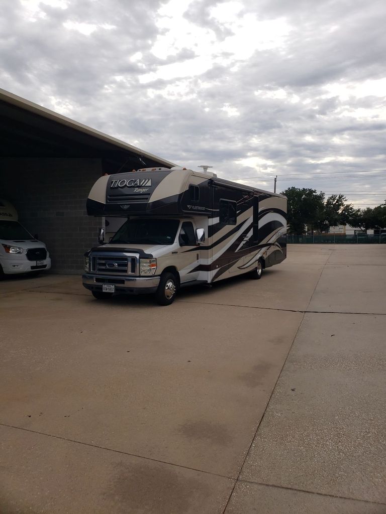 2013 Fleetwood Tioga Ranger 31M - National Vehicle