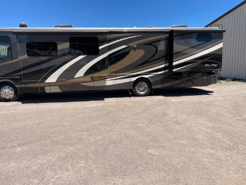 2021 Newmar Bay Star 3811 - National Vehicle