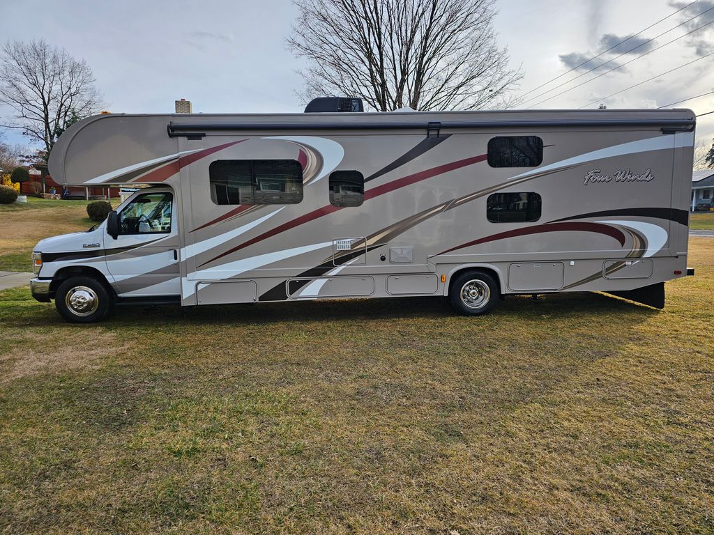 2016 Thor Motor Coach Four Winds 31E - National Vehicle