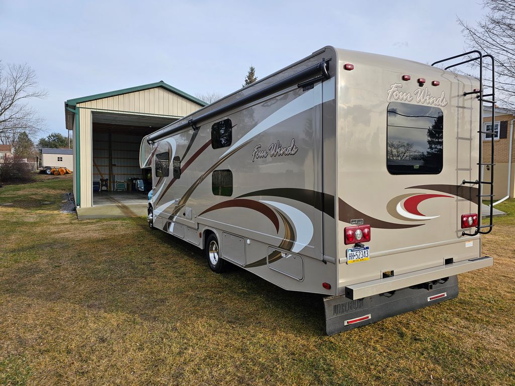 2016 Thor Motor Coach Four Winds 31E - National Vehicle