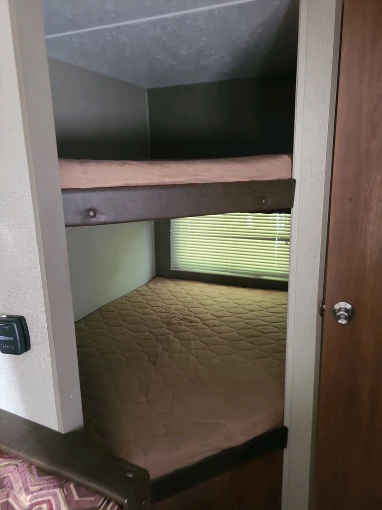 2018 Keystone Summerland Mini 1850FL - National Vehicle