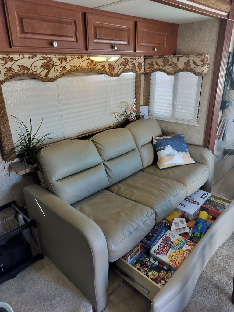 2008 Four Winds Windsport 36E - National Vehicle