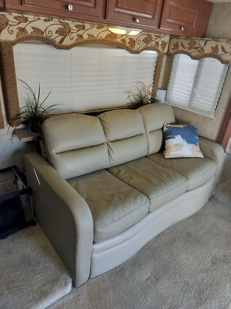 2008 Four Winds Windsport 36E - National Vehicle