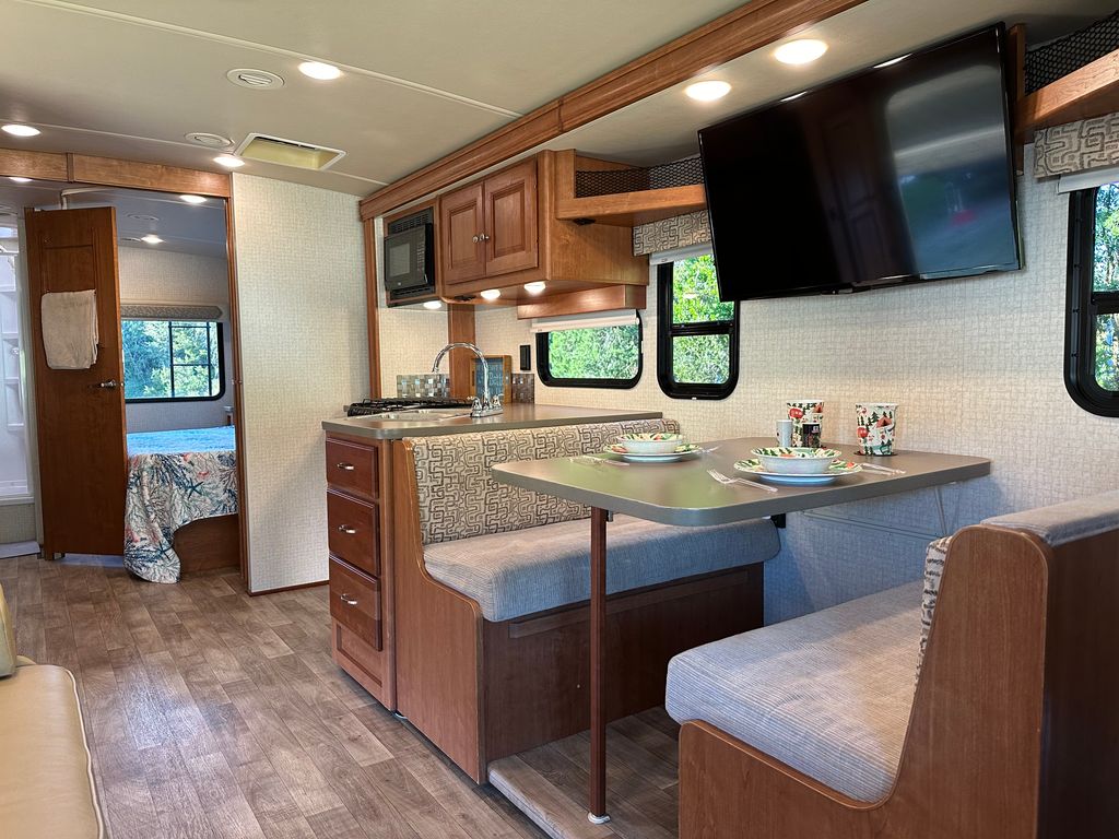2018 Winnebago Sunstar 27PE - National Vehicle