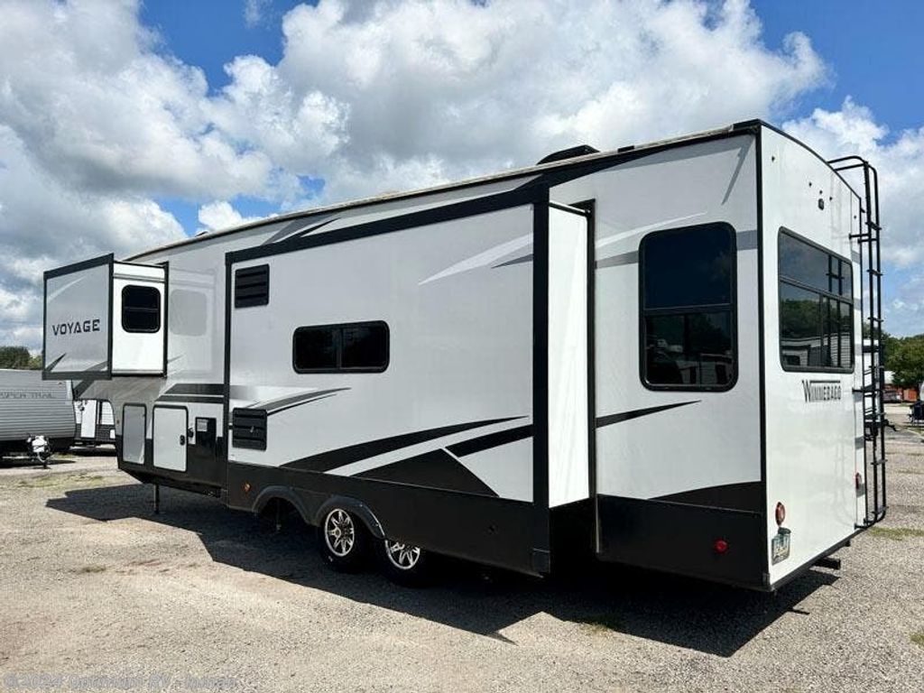 2021 Winnebago Voyage 3134RL - National Vehicle