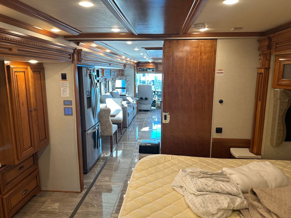 2018 Newmar Dutch Star 4018 - National Vehicle