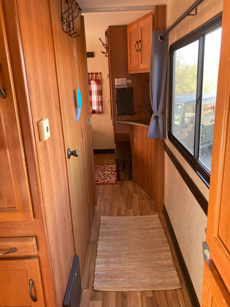 2012 Coachmen Freelander 31SA - National Vehicle