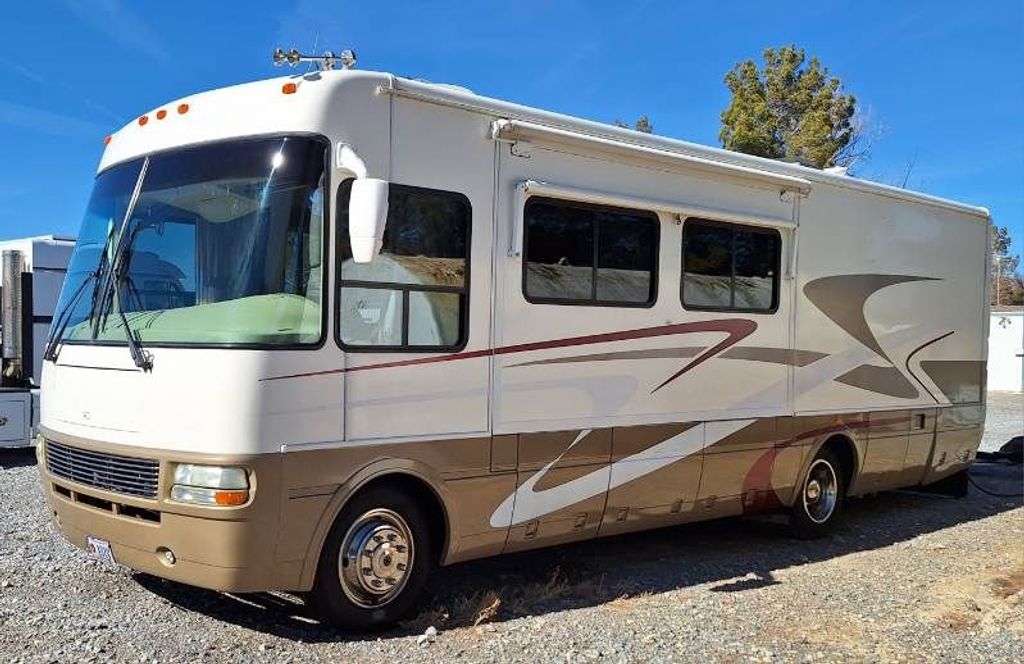 2004 National RV Dolphin 6342LX - National Vehicle