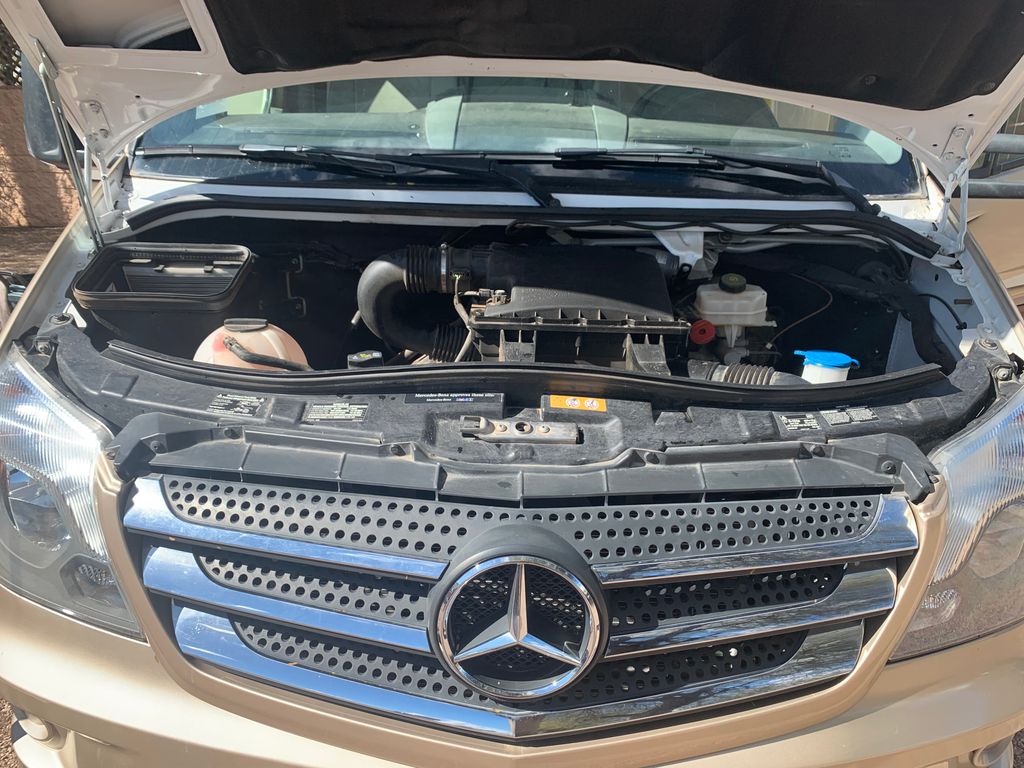 2019 Dynamax Isata 3 24FW - National Vehicle