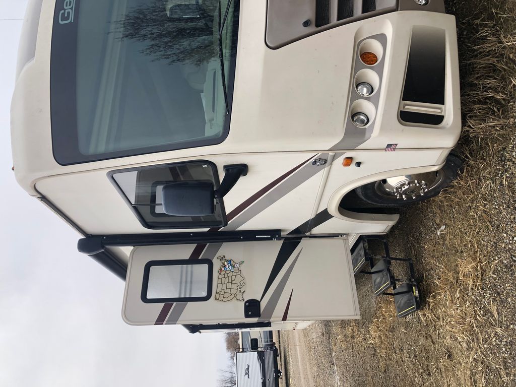 2018 Forest River Georgetown GT3 30X3 - National Vehicle