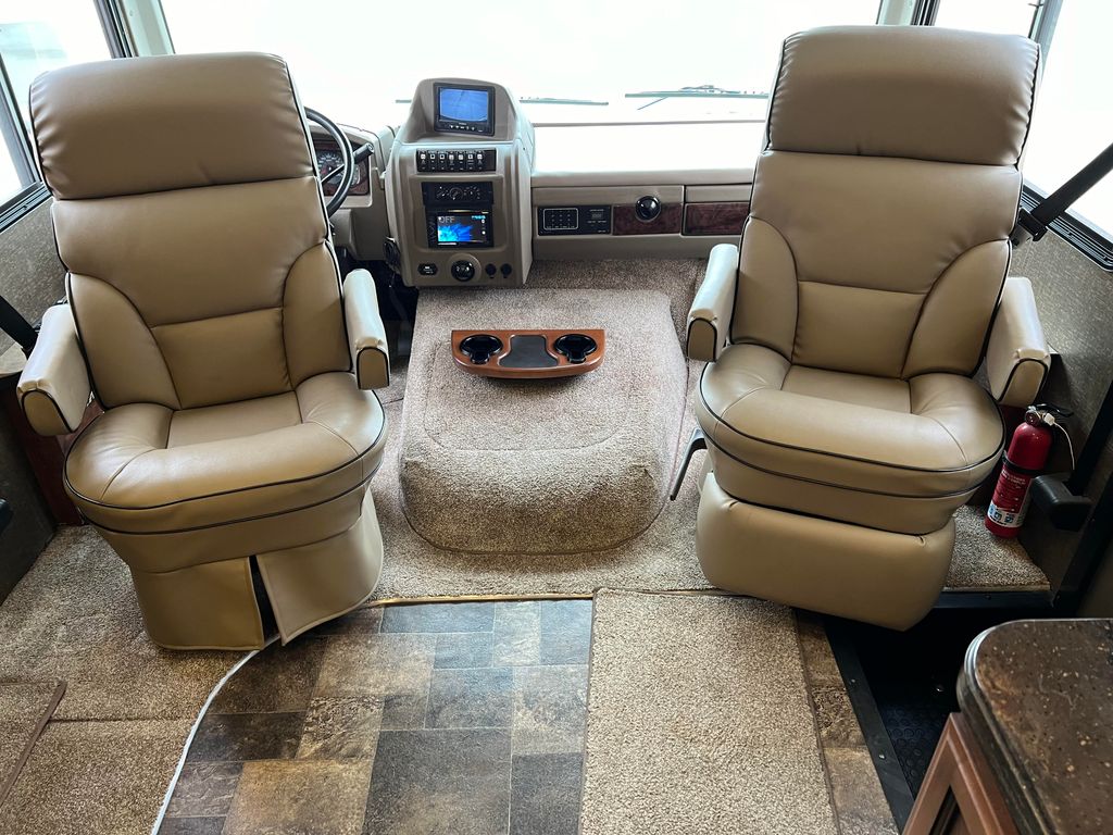 2014 Fleetwood Bounder 35K - National Vehicle