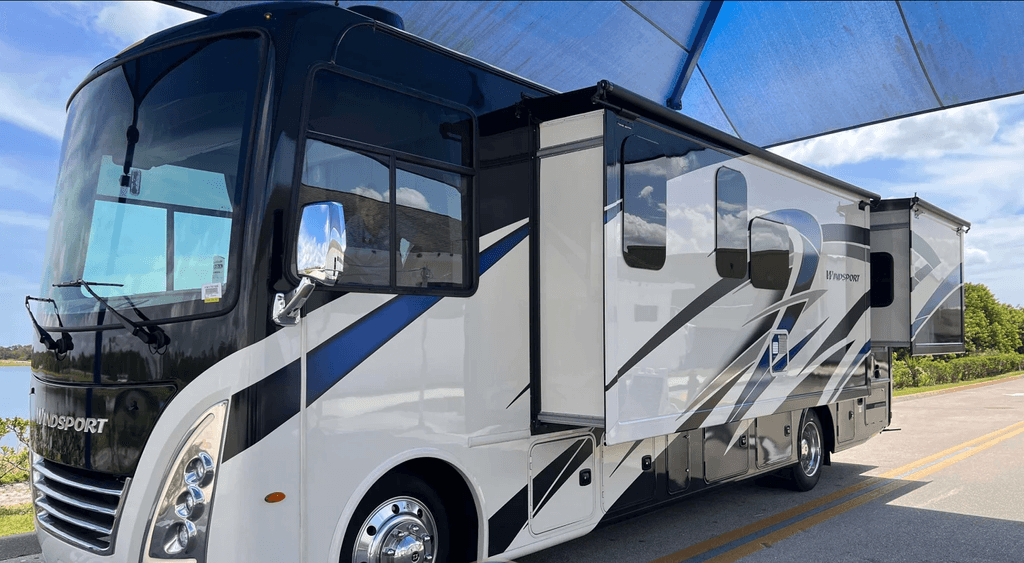 2022 Thor Motor Coach Windsport 31C - National Vehicle