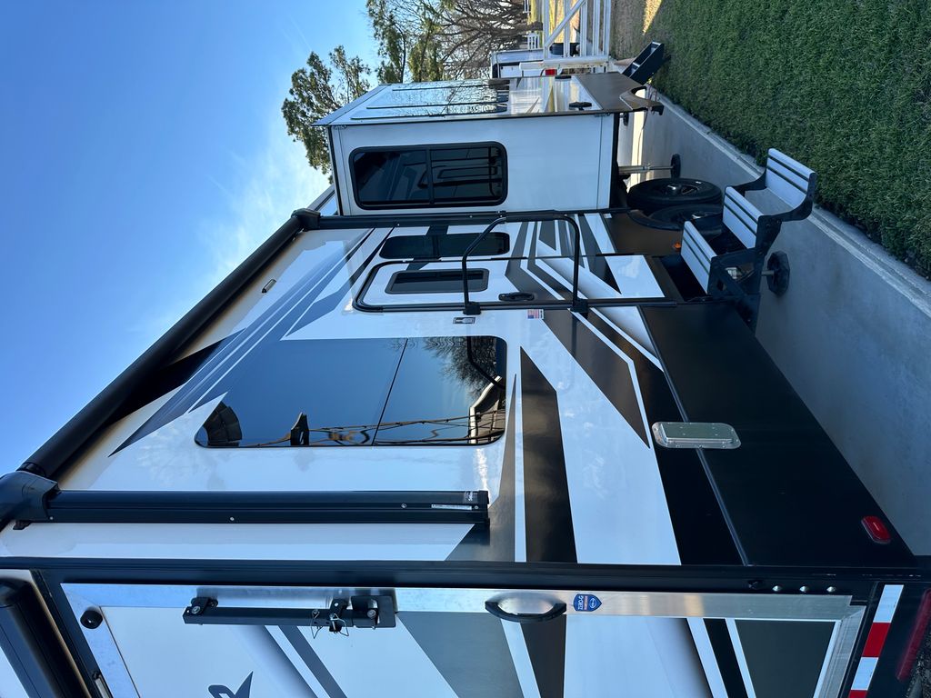 2021 Keystone Raptor 352 - National Vehicle