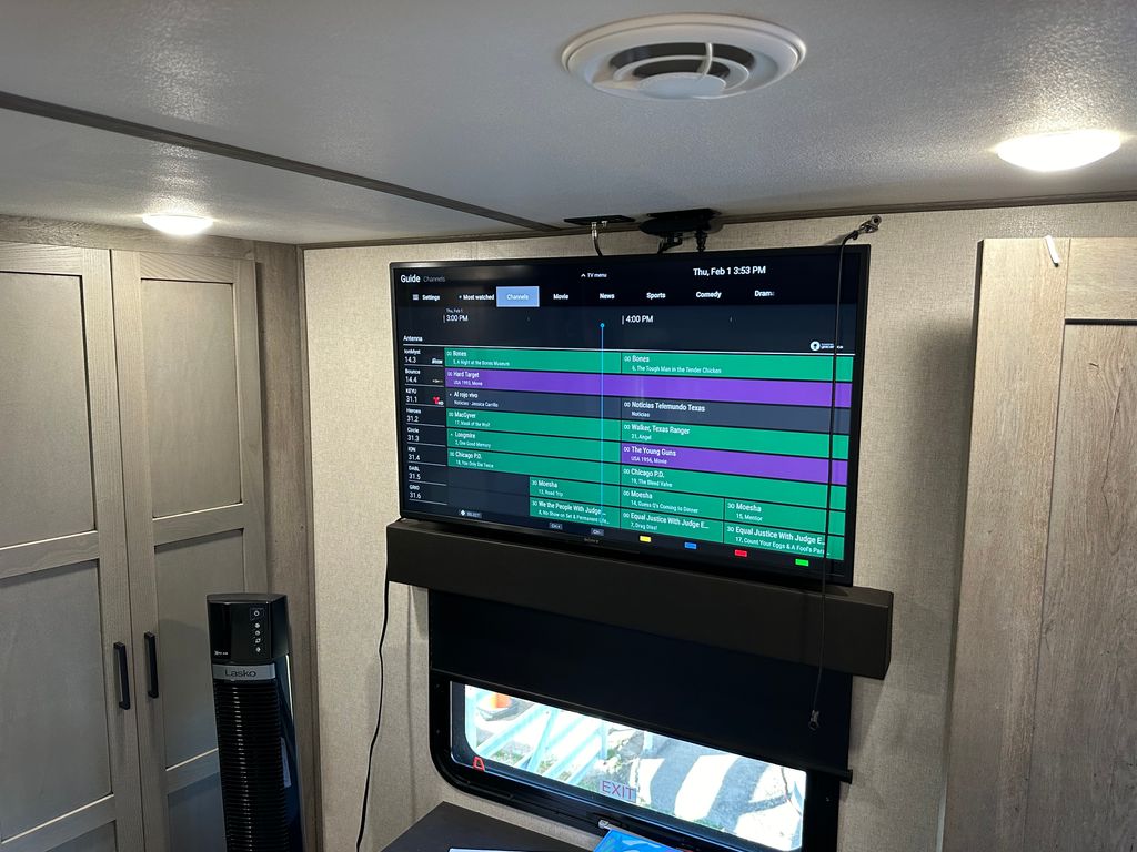 2021 Keystone Raptor 352 - National Vehicle