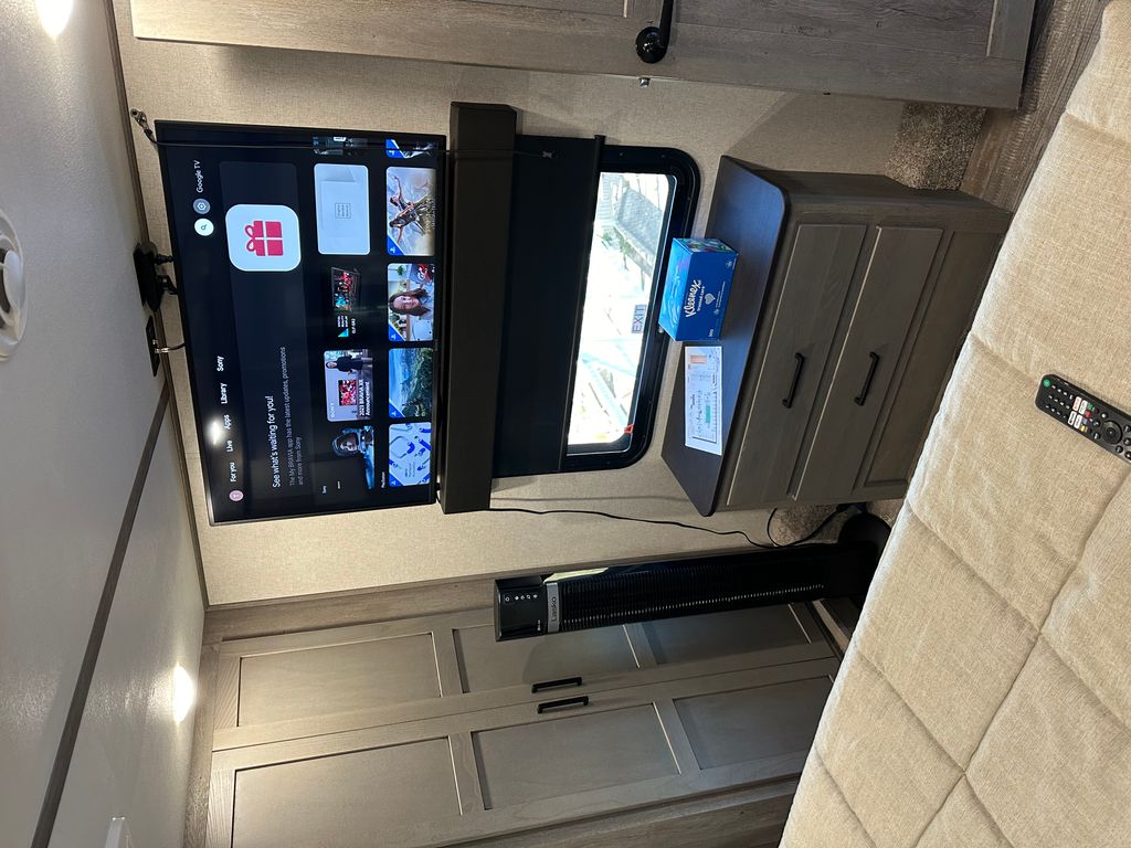 2021 Keystone Raptor 352 - National Vehicle