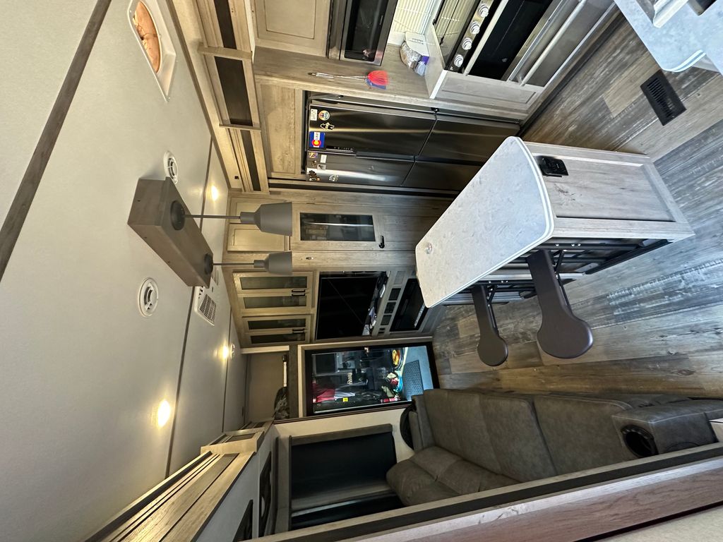 2021 Keystone Raptor 352 - National Vehicle